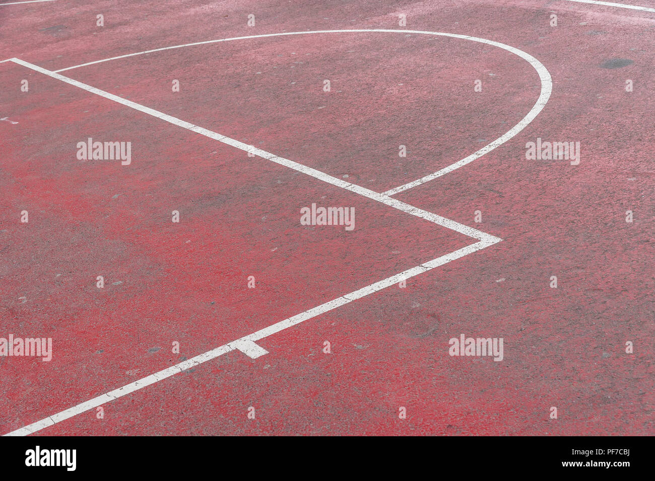 Grunge concrete red basketball ground Stock Photo - Alamy
