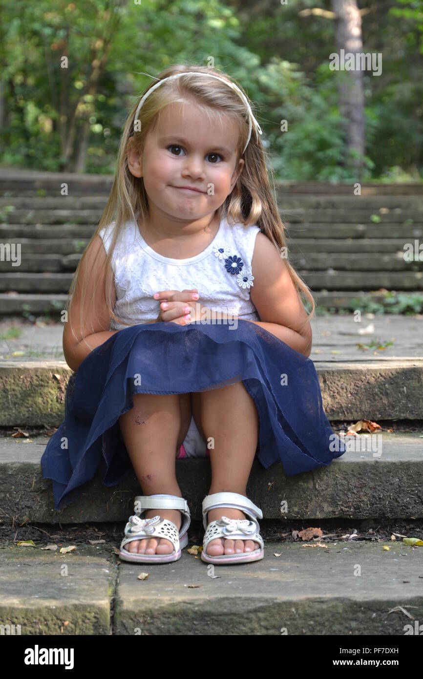 Portrait of 3 and a half years old girl Stock Photo - Alamy