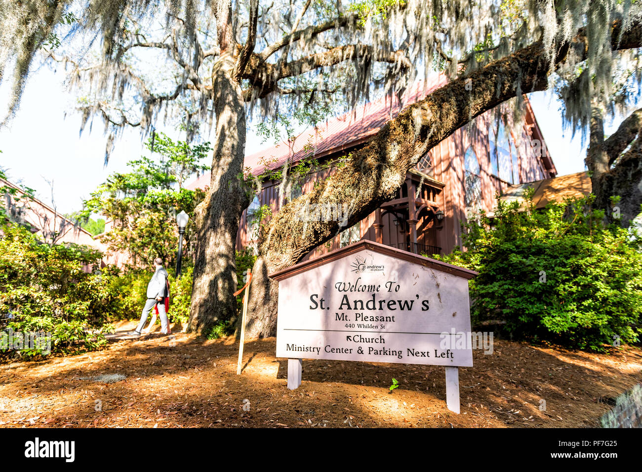 Mount Pleasant, USA - May 11, 2018: St. Andrews church in Charleston ...