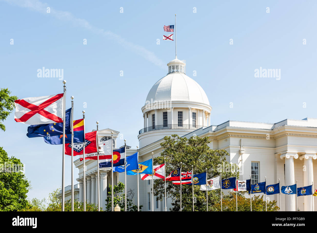 Government building columns closeup hi-res stock photography and images ...
