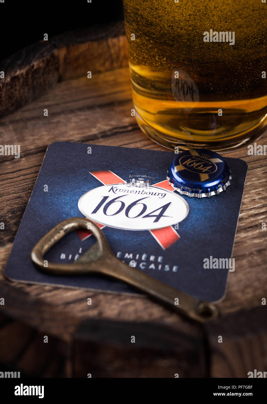 Blue beer mat hi-res stock photography and images - Alamy