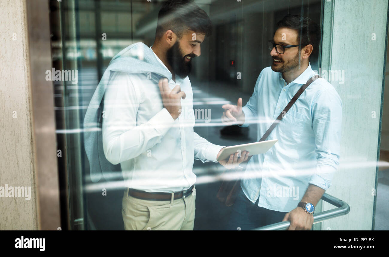 Elevator people hi-res stock photography and images - Alamy