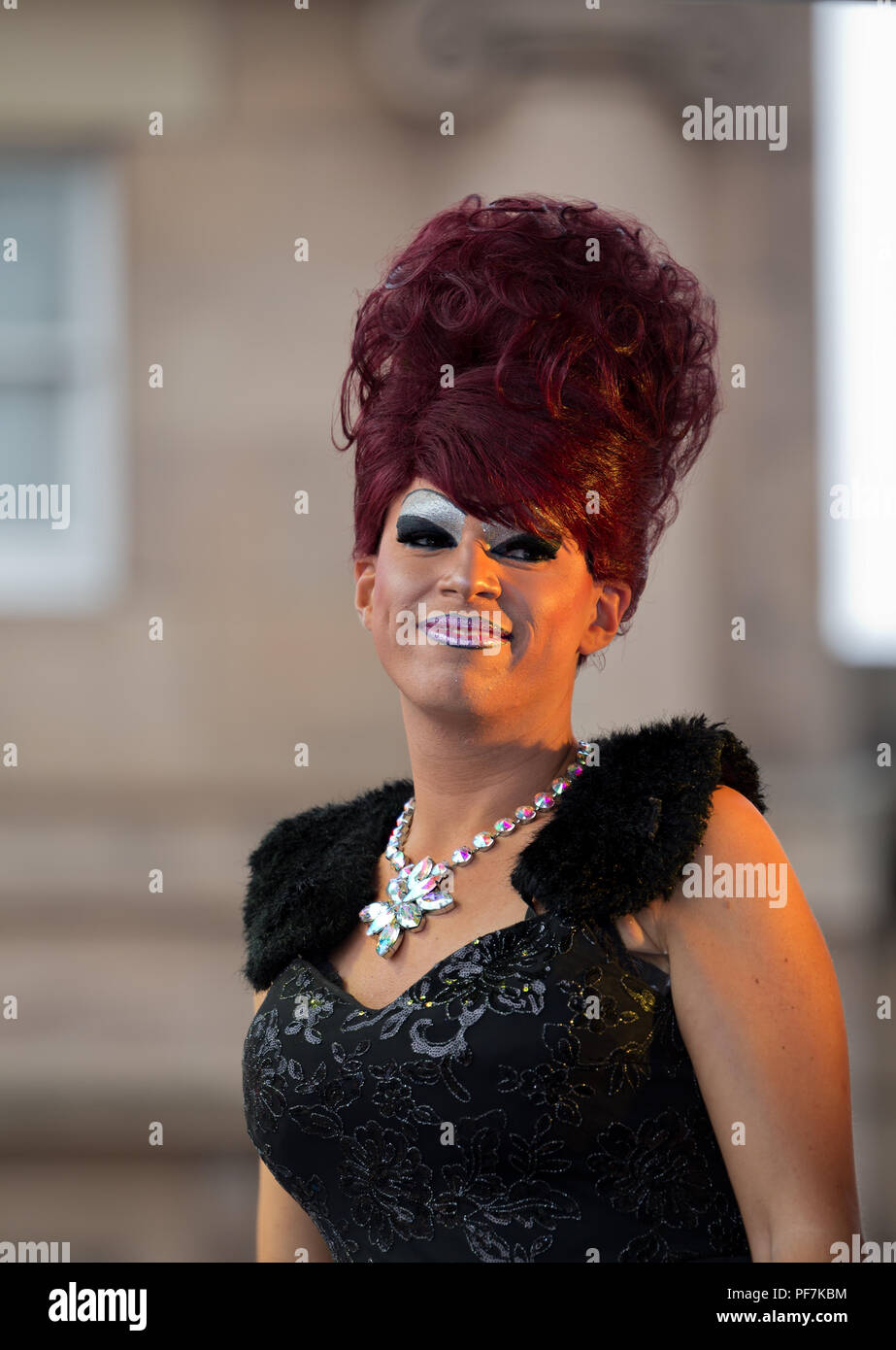 Man in drag hi-res stock photography and images - Alamy