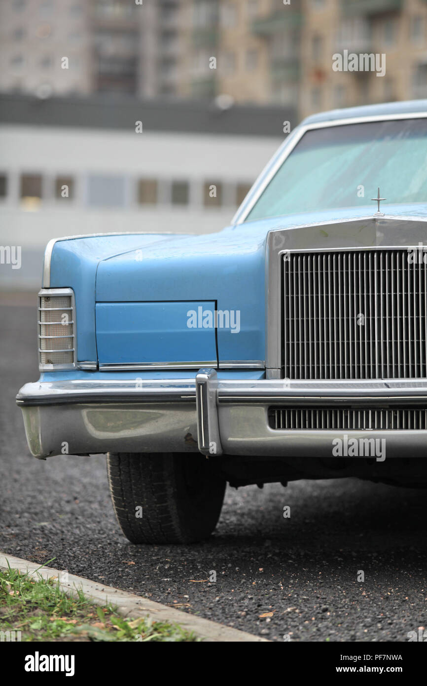 Old lincoln car american luxury hi-res stock photography and images - Alamy