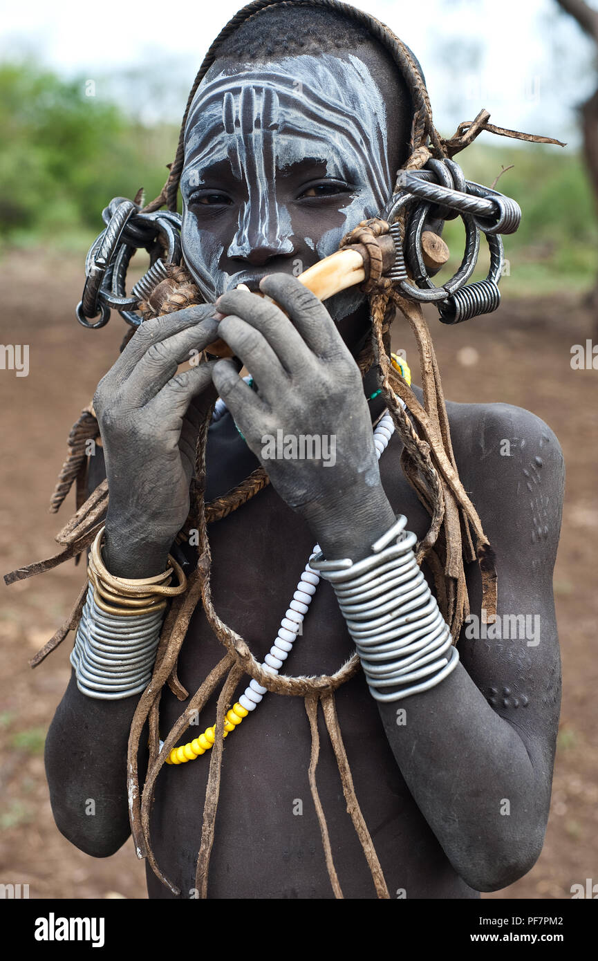 Mursi boy hi-res stock photography and images - Alamy