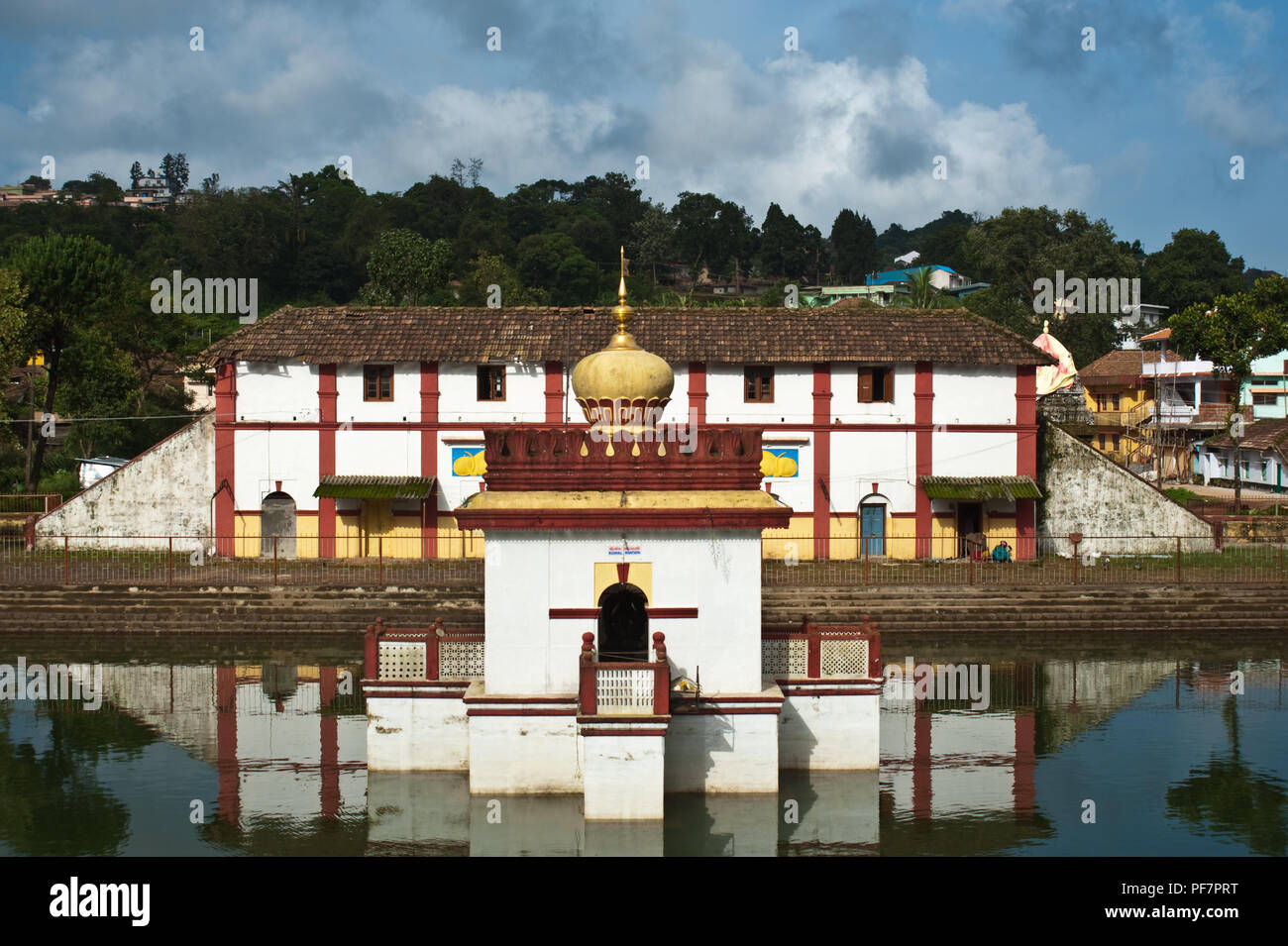 Omkareshwar temple ( India Stock Photo - Alamy