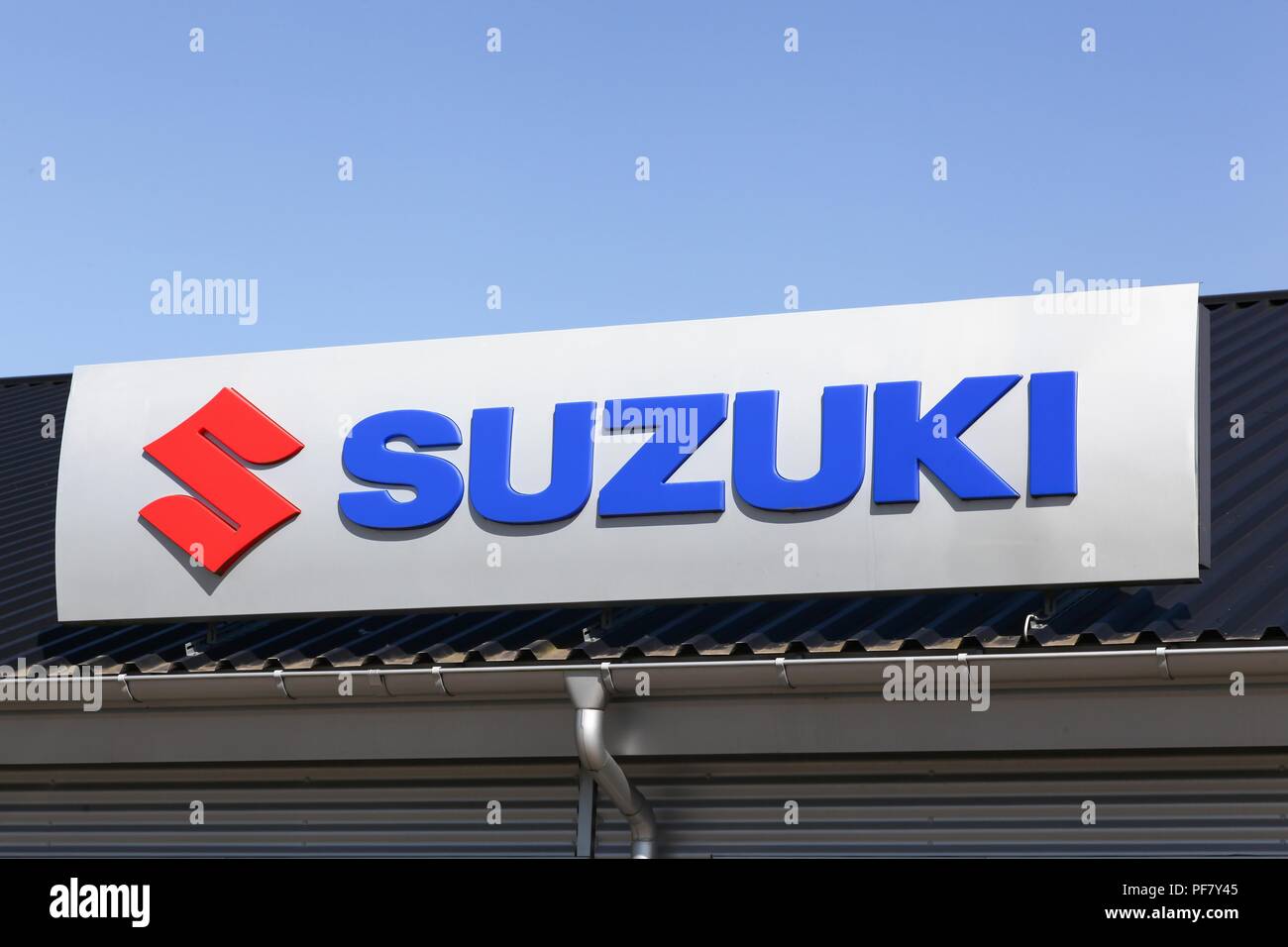 Suzuki car brand hi-res stock photography and images - Alamy