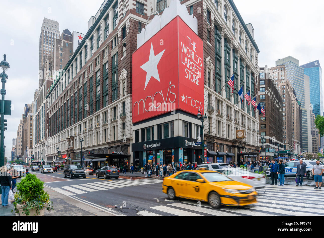 People shopping at Macy's department store in New York City Stock Photo ...