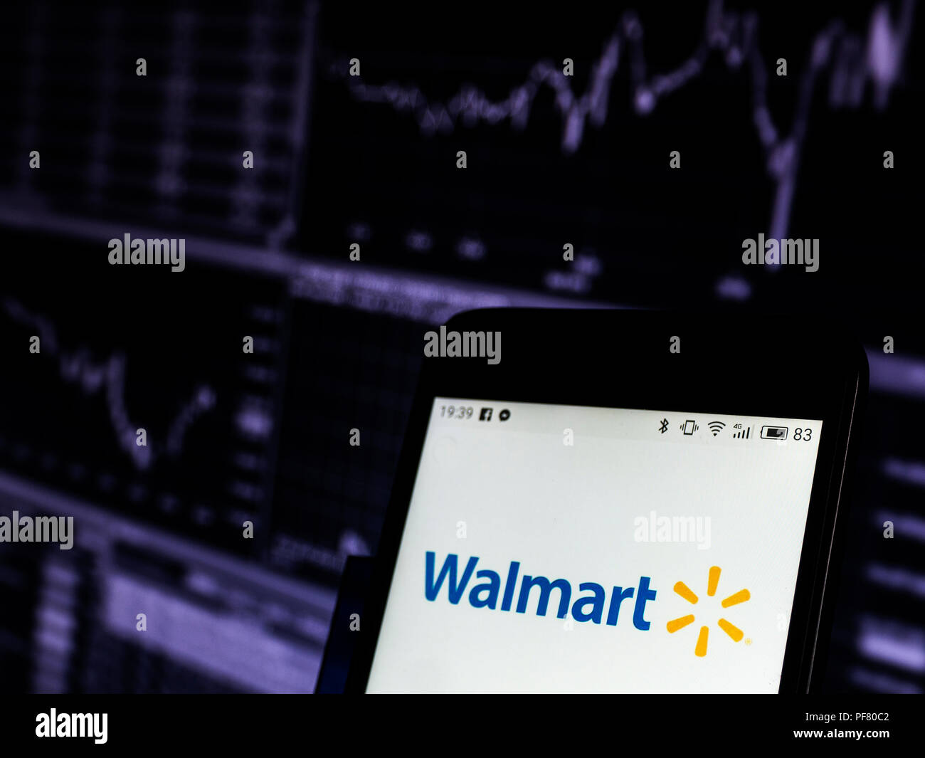 Walmart company logo seen displayed on a smart phone Stock Photo - Alamy