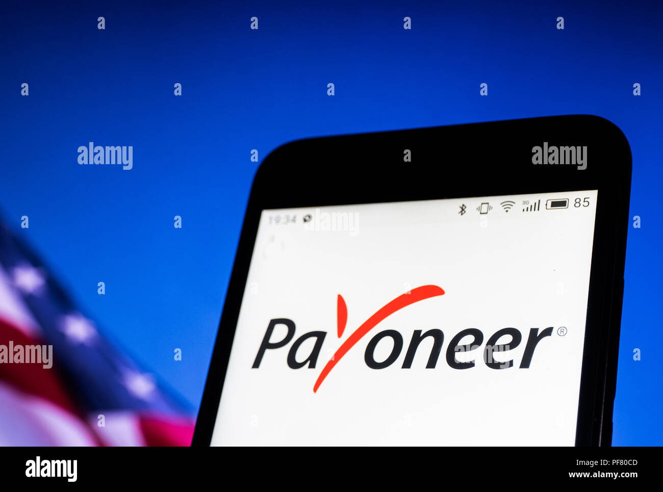 Payoneer company logo seen displayed on smart phone Stock Photo - Alamy
