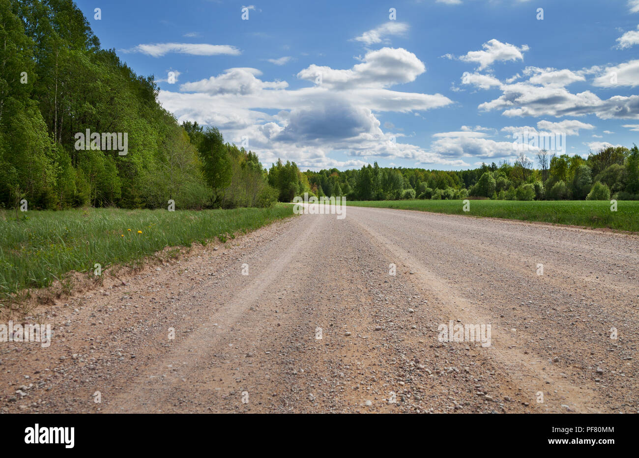 Natural gravel road in countryside Stock Photo - Alamy