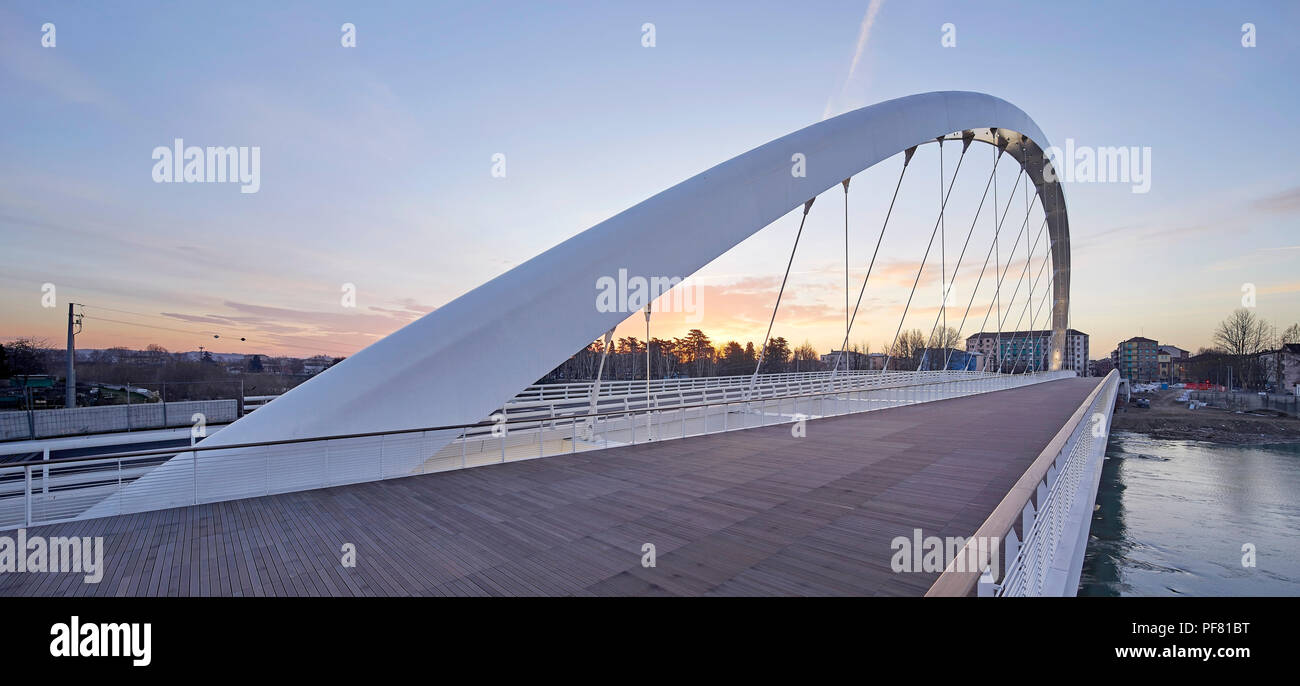 View of the pedestrianised lane of the Cittadella Bridge. Cittadella ...