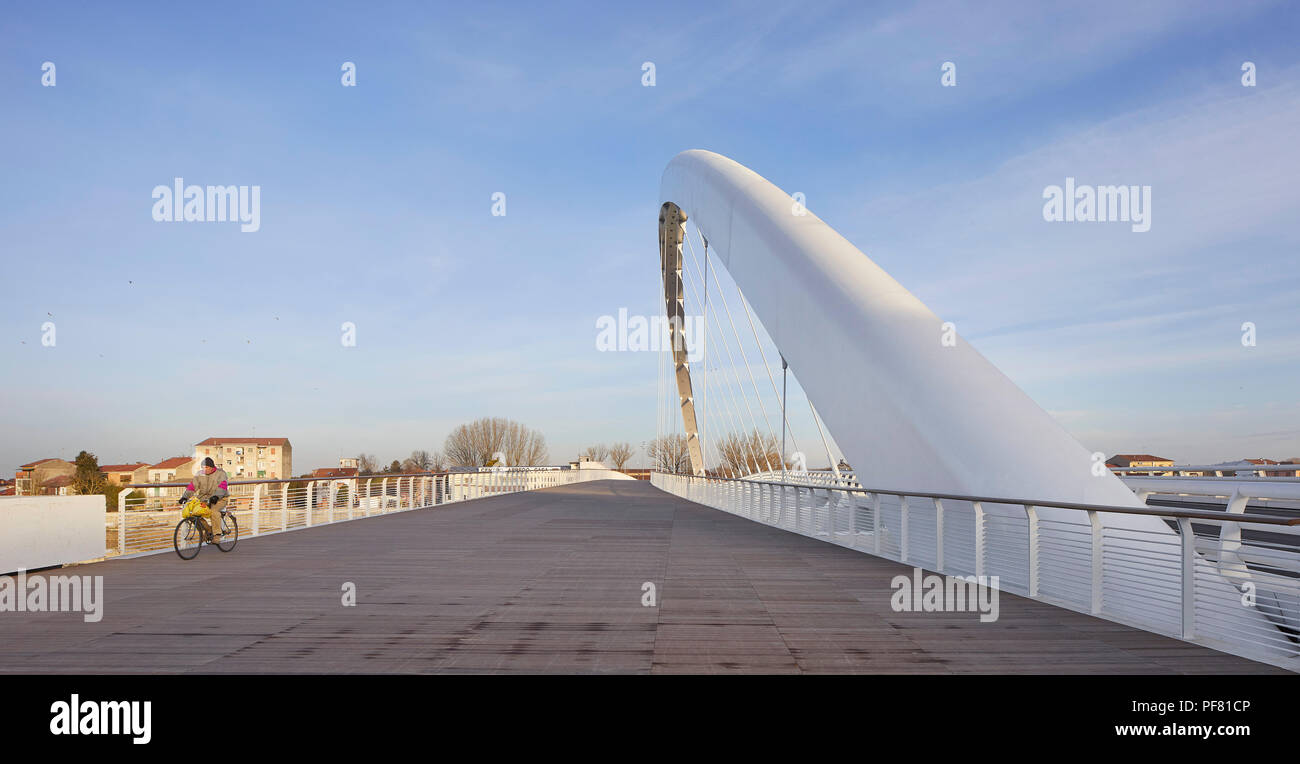 View of the pedestrianised lane of the Cittadella bridge. Cittadella ...