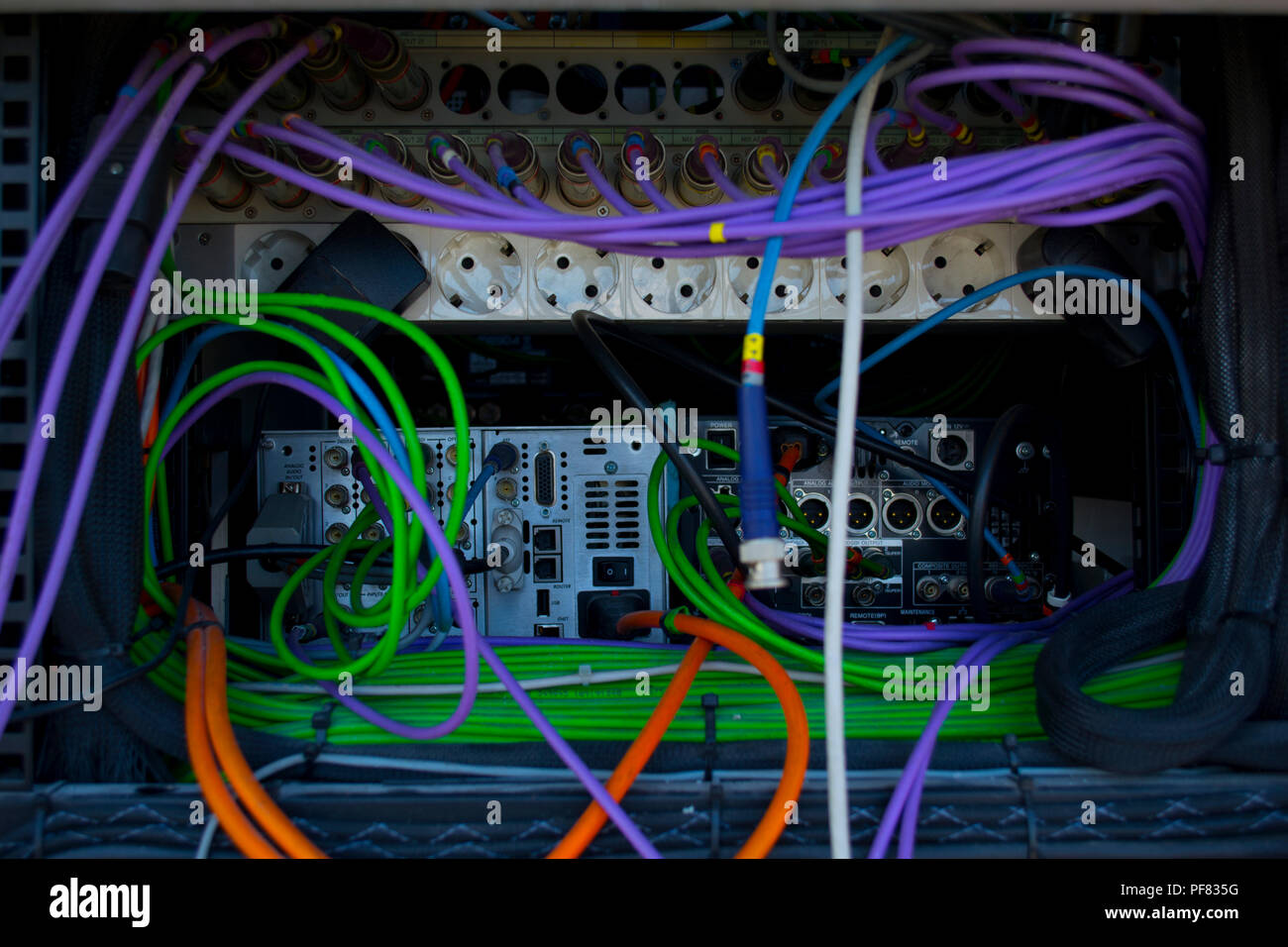 Signal control cables hi-res stock photography and images - Alamy