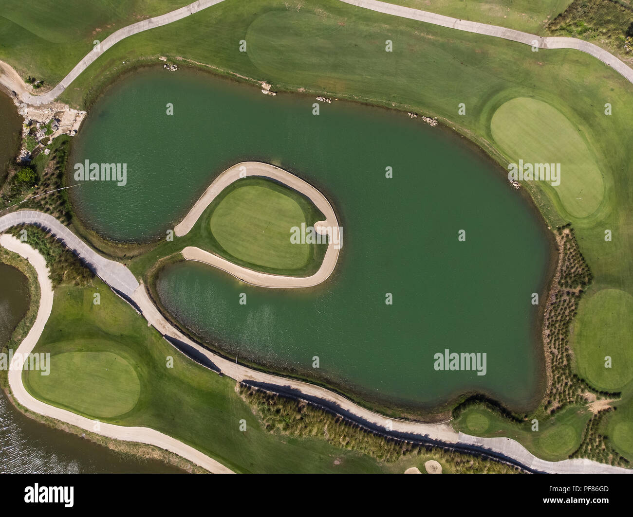 Golf green aerial hi-res stock photography and images - Alamy