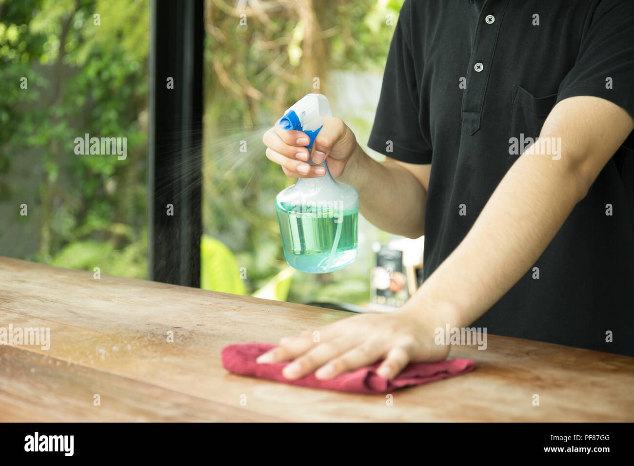 Waiter Cleaning Table High Resolution Stock Photography and Images - Alamy