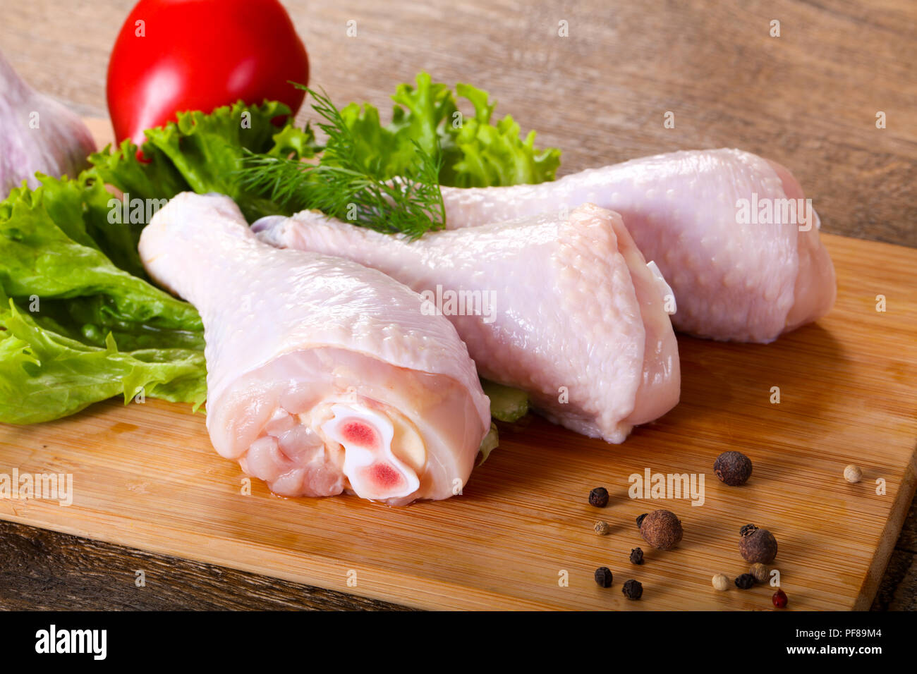 Raw chicken legs for cooking Stock Photo - Alamy