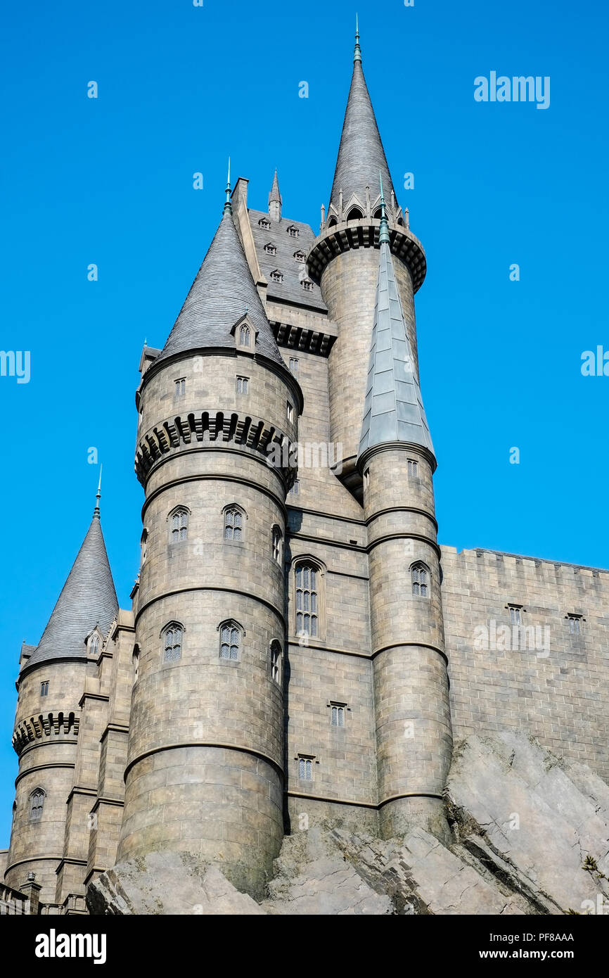 The Wizarding World of Harry Potter, the medieval castle in Universal ...