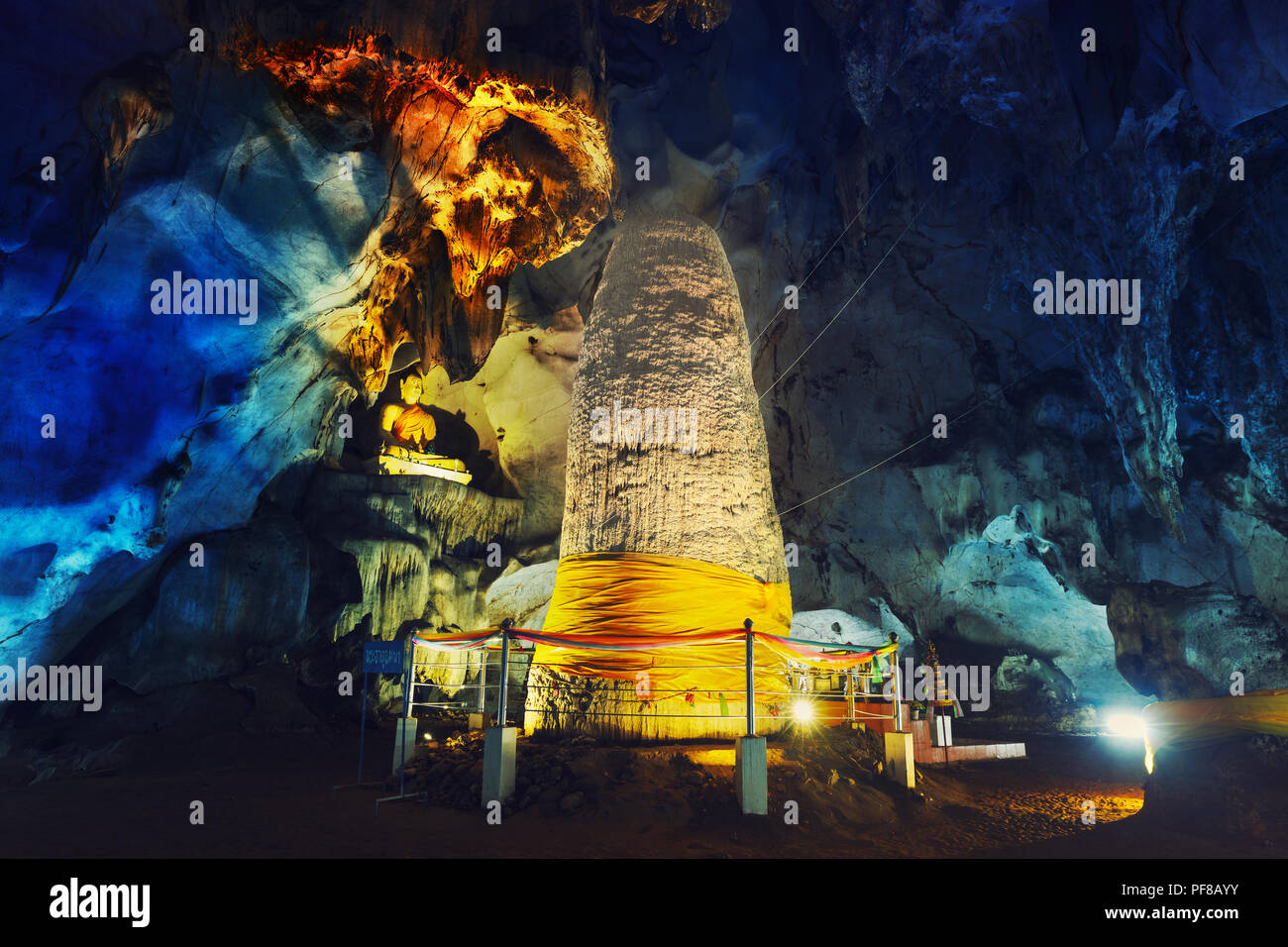 Underground mountain cave with giant stalactites in center hall Stock ...