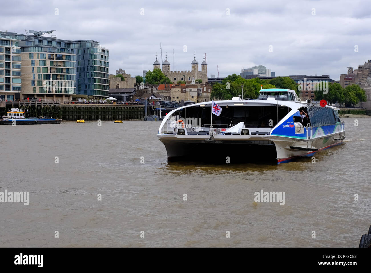 Thames Clipper Stop High Resolution Stock Photography and Images - Alamy