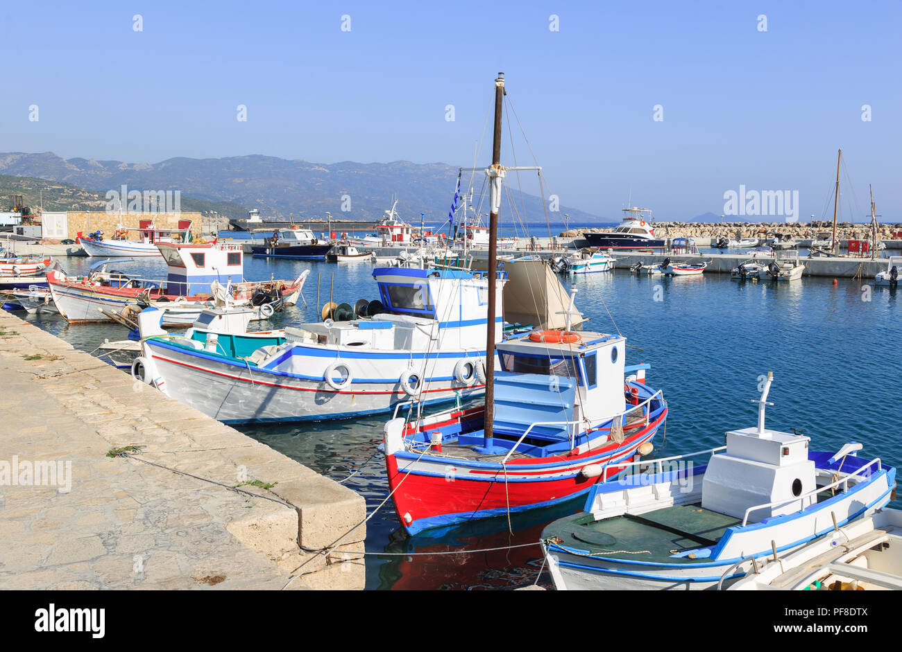 Samos harbour hi-res stock photography and images - Alamy
