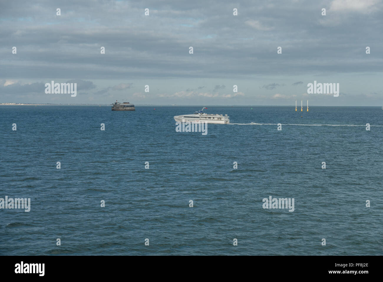 Ferry crossing from Isle of wight to Portsmouth Stock Photo - Alamy