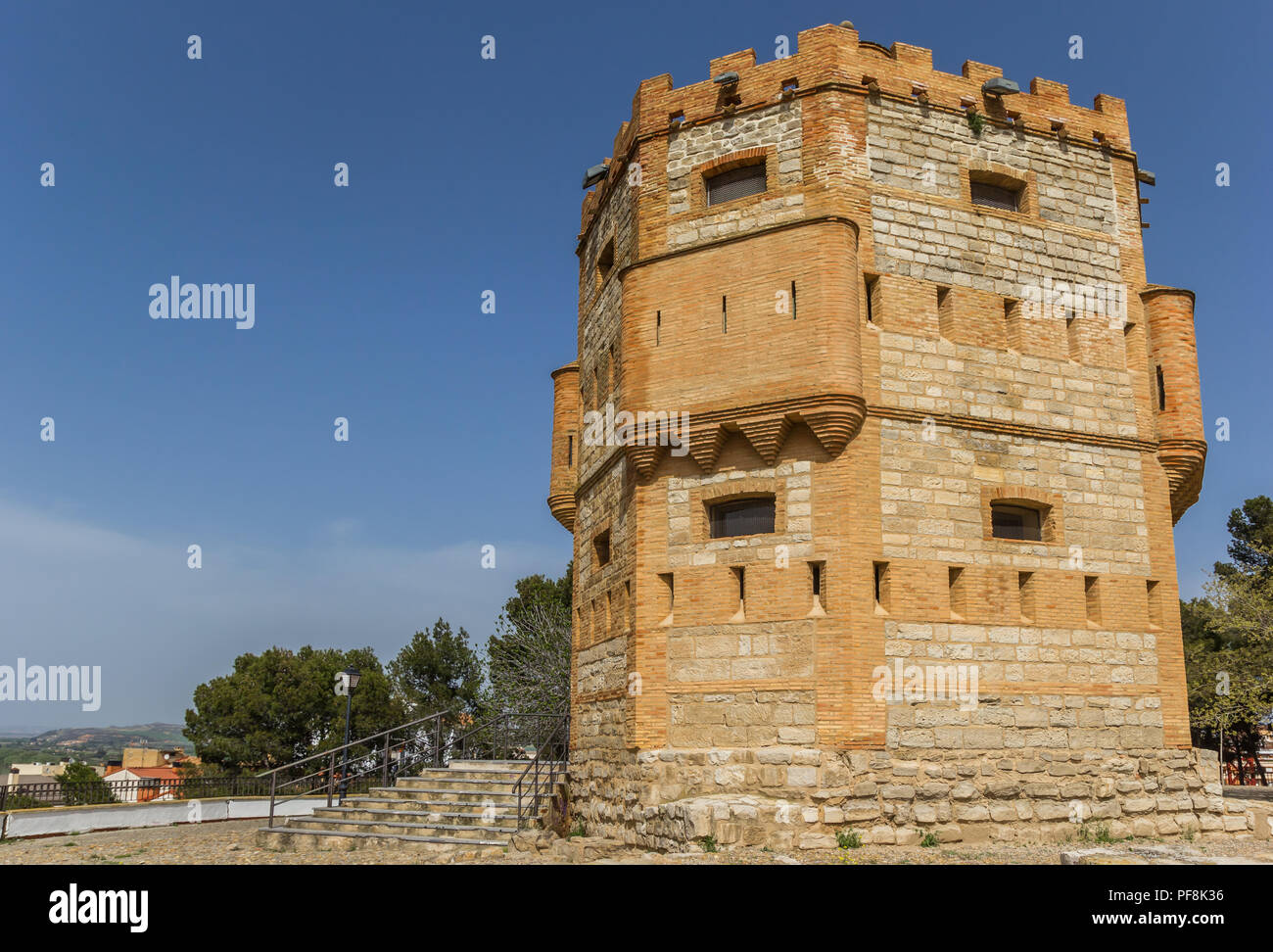 Old defence tower in the historc city of Tudela, Spain Stock Photo - Alamy