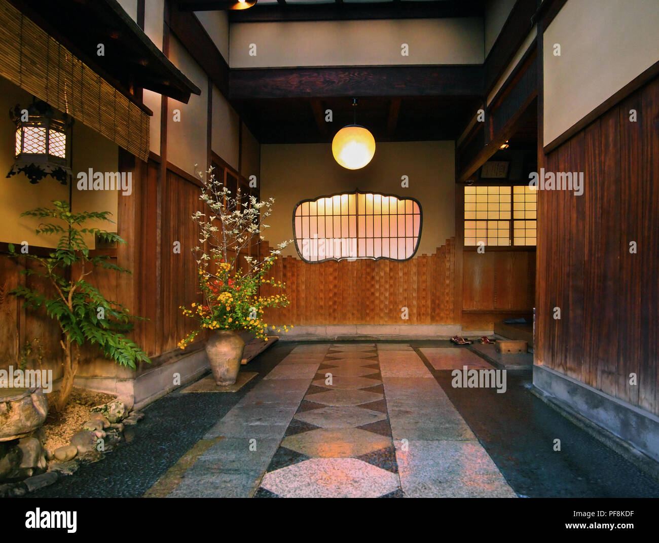 Traditional Hotel in Kyoto (ryokan Stock Photo - Alamy
