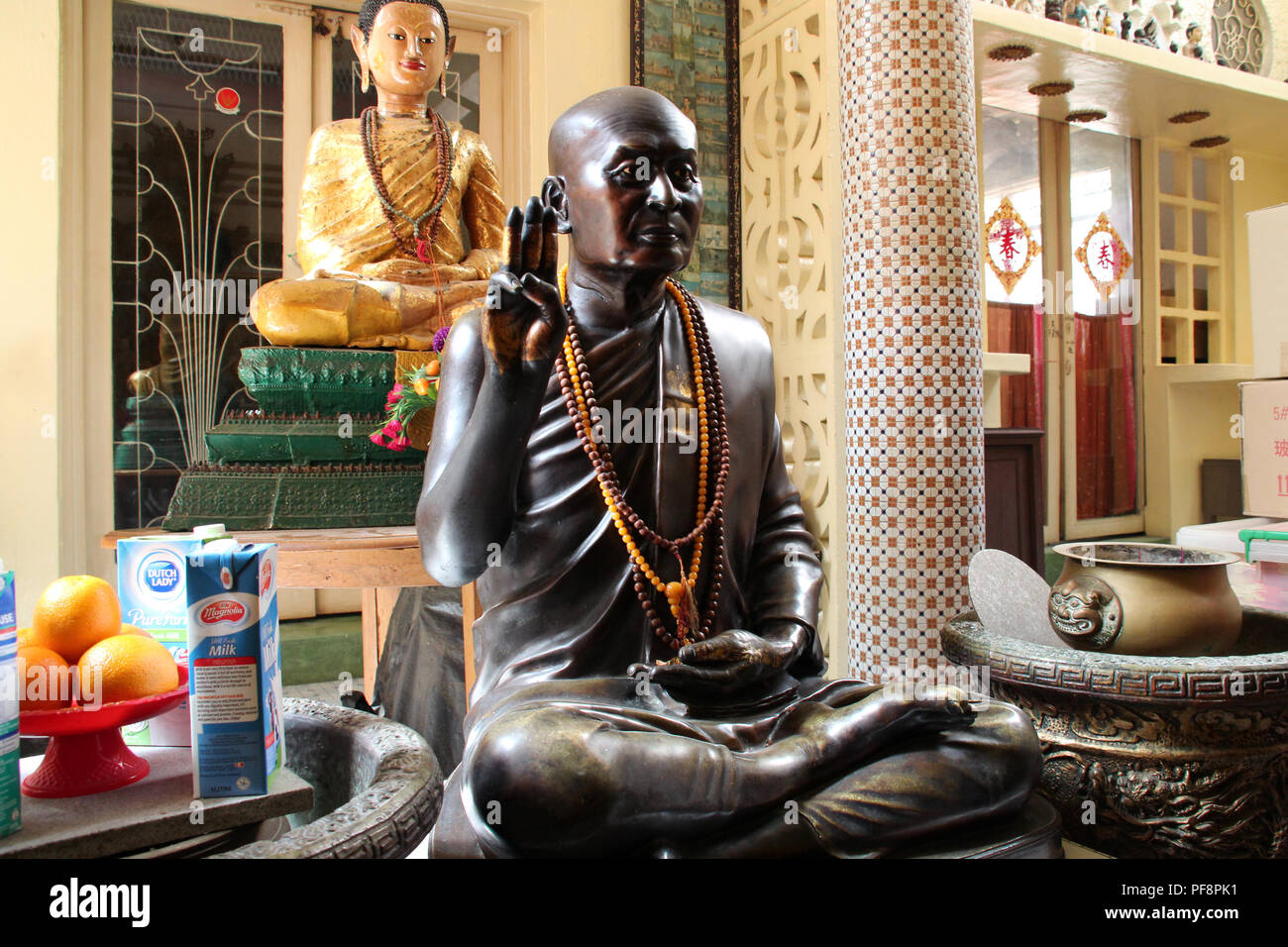 Altar to sakya muni hi-res stock photography and images - Alamy