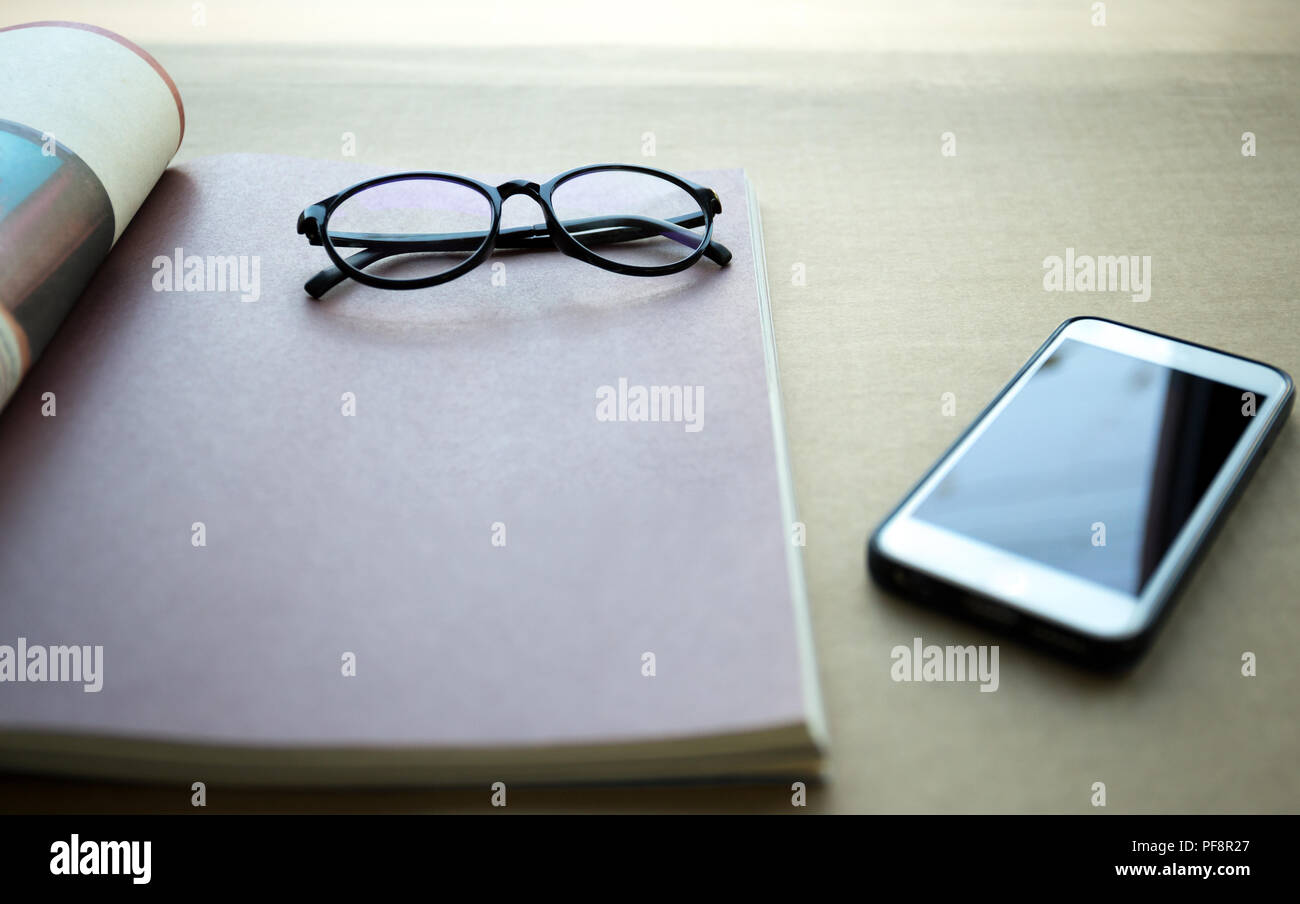 Focus on book magazine hi-res stock photography and images - Alamy