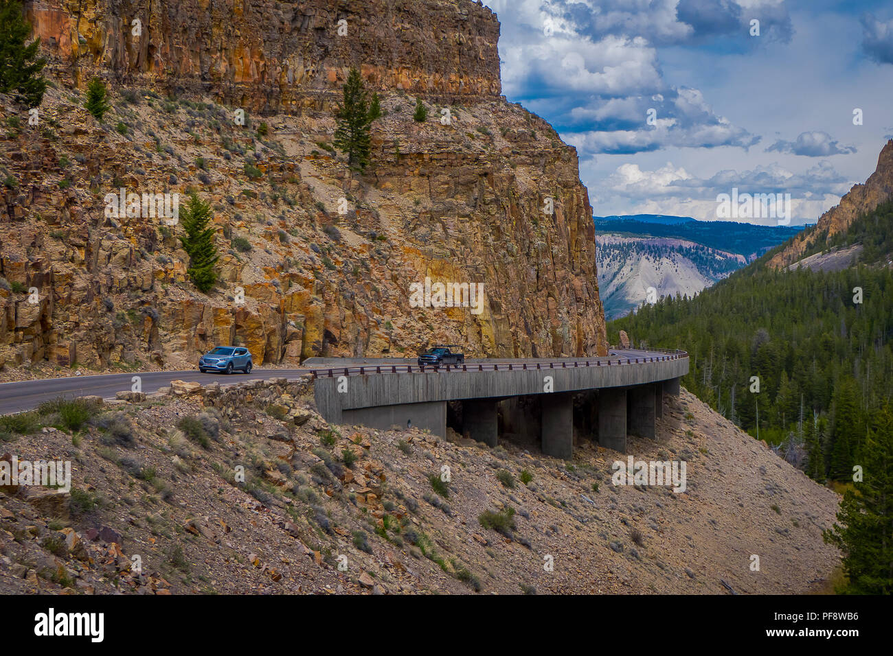 Yellowstone nationalparks hi-res stock photography and images - Alamy