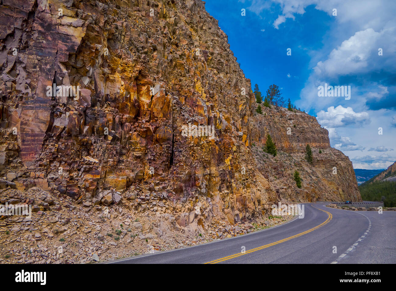 Yellowstone nationalparks hi-res stock photography and images - Alamy