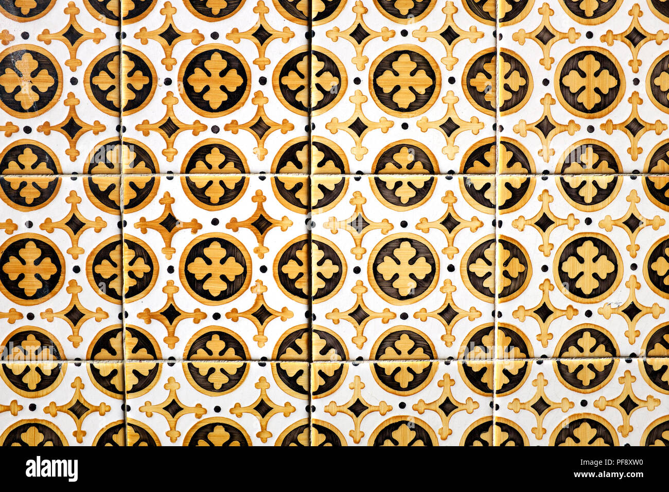 Azulejo patterns hi-res stock photography and images - Alamy