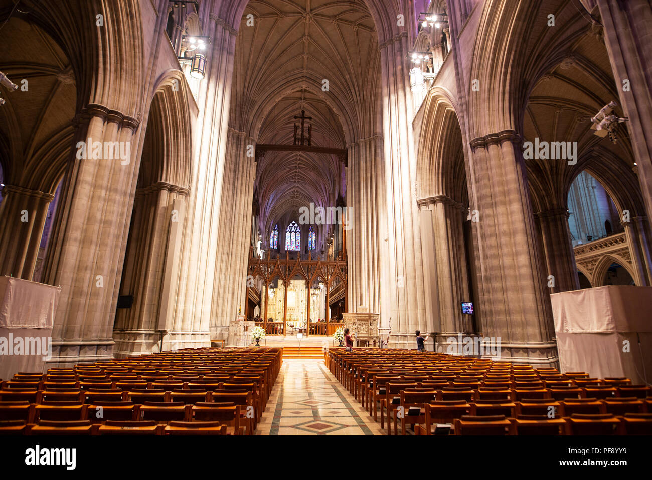 Washington national cathedral glass hi-res stock photography and images ...
