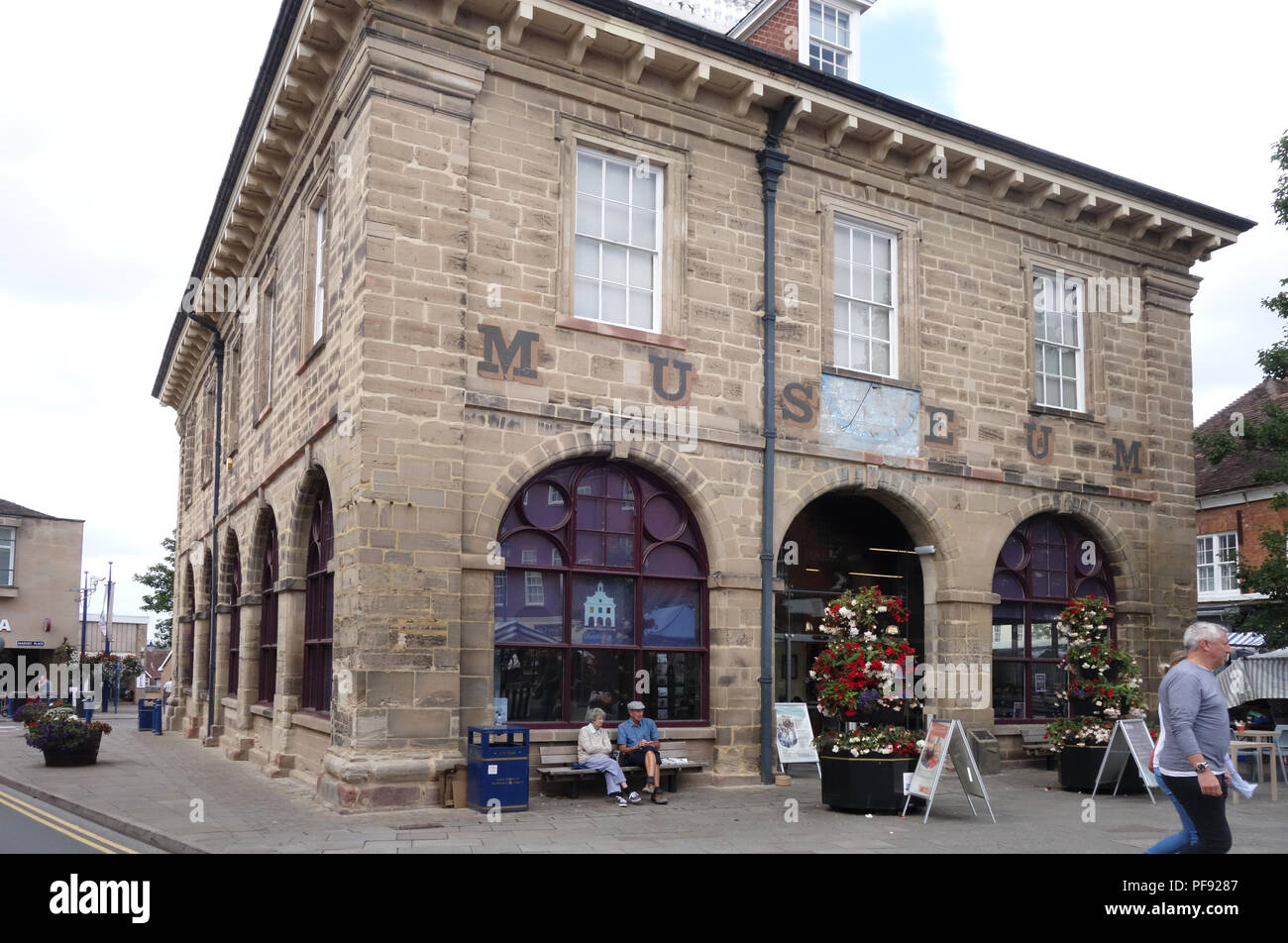 Warwick town centre hi-res stock photography and images - Alamy