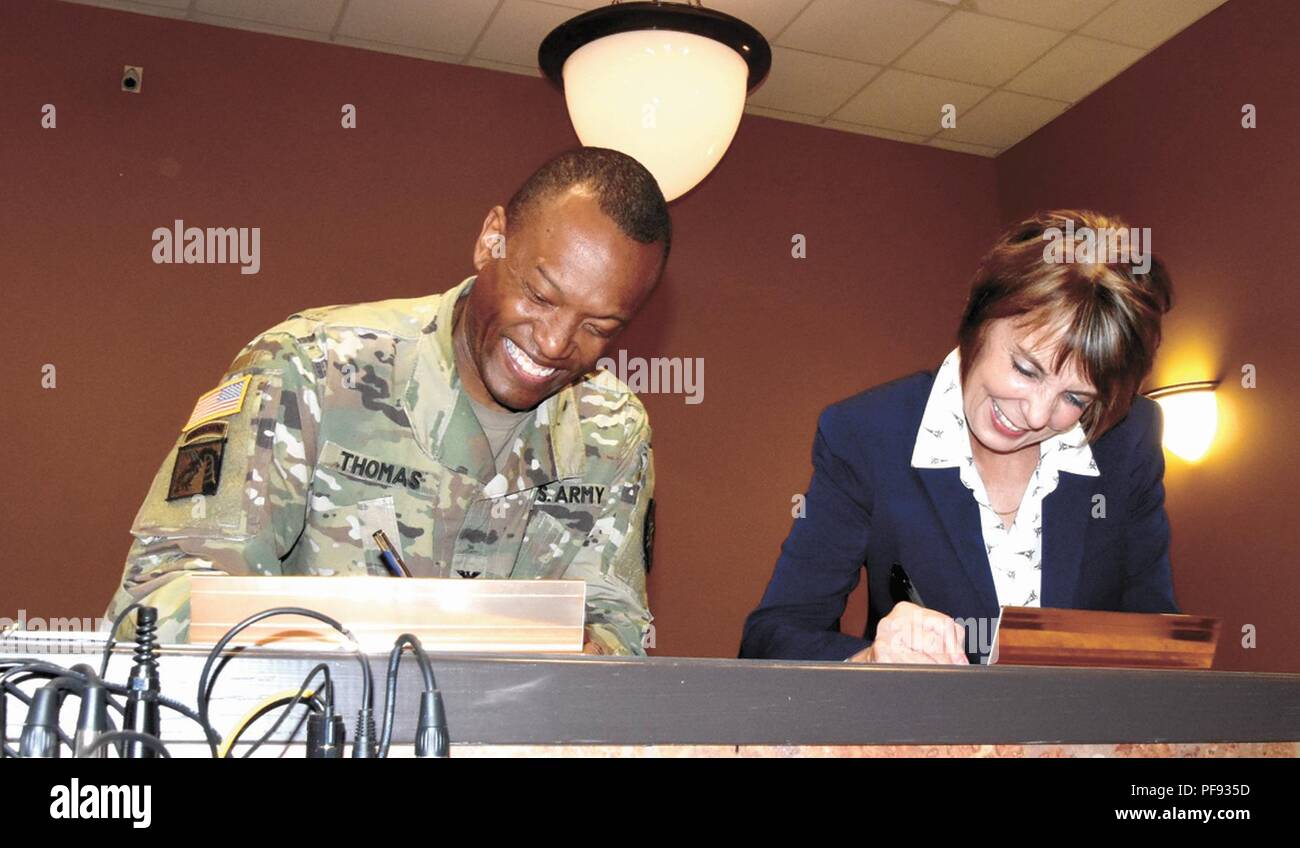 Jarrett thomas ii hi-res stock photography and images - Alamy