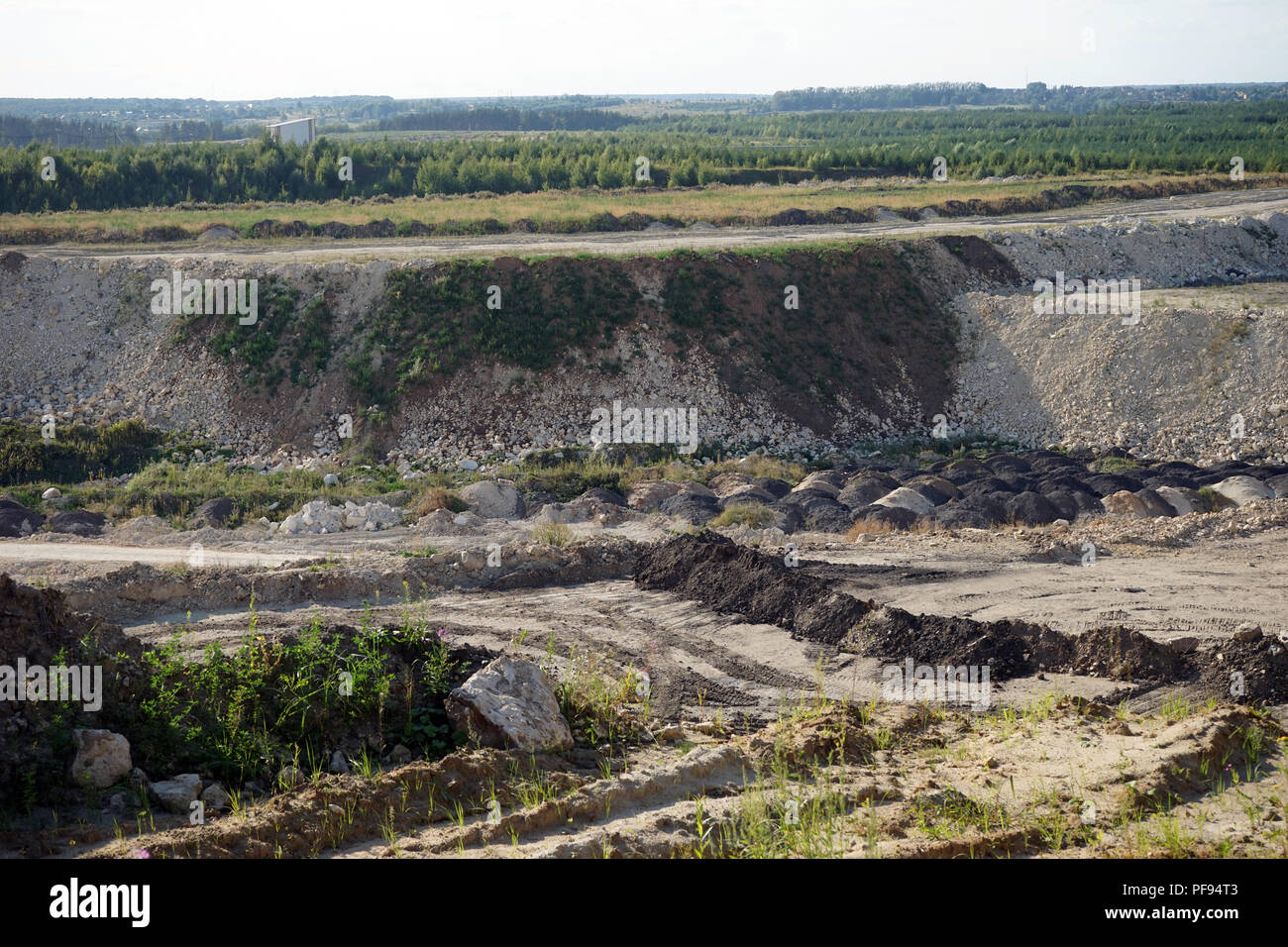 Big quarry hi-res stock photography and images - Alamy
