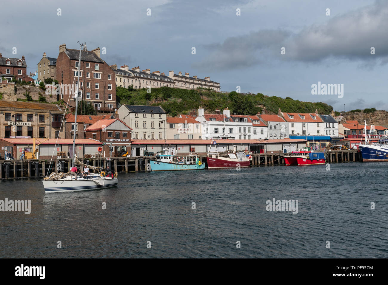 Fishing whitby pier hi-res stock photography and images - Alamy