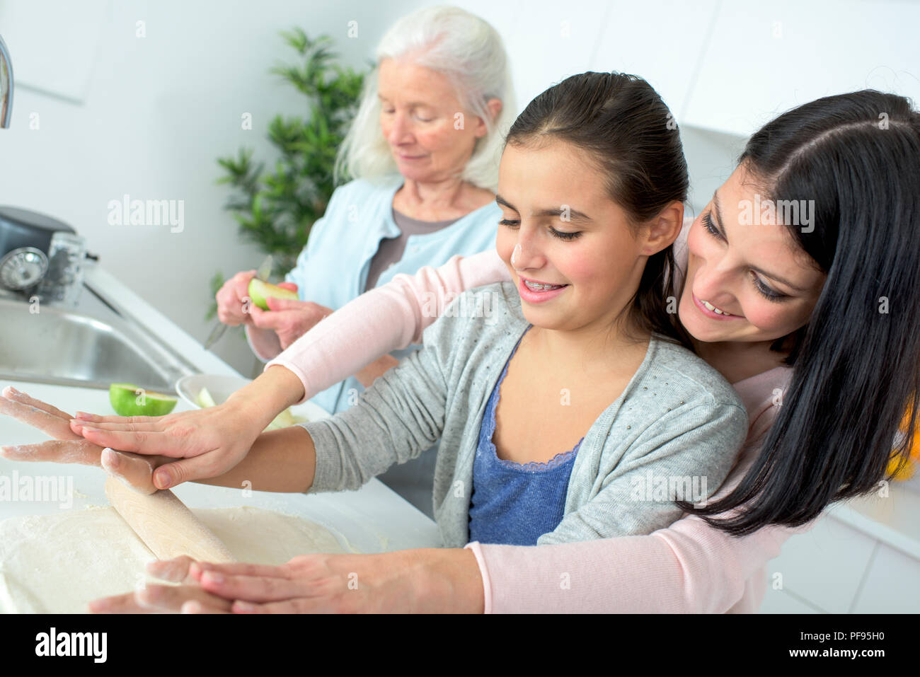Teenager cooking eggs hi-res stock photography and images - Alamy