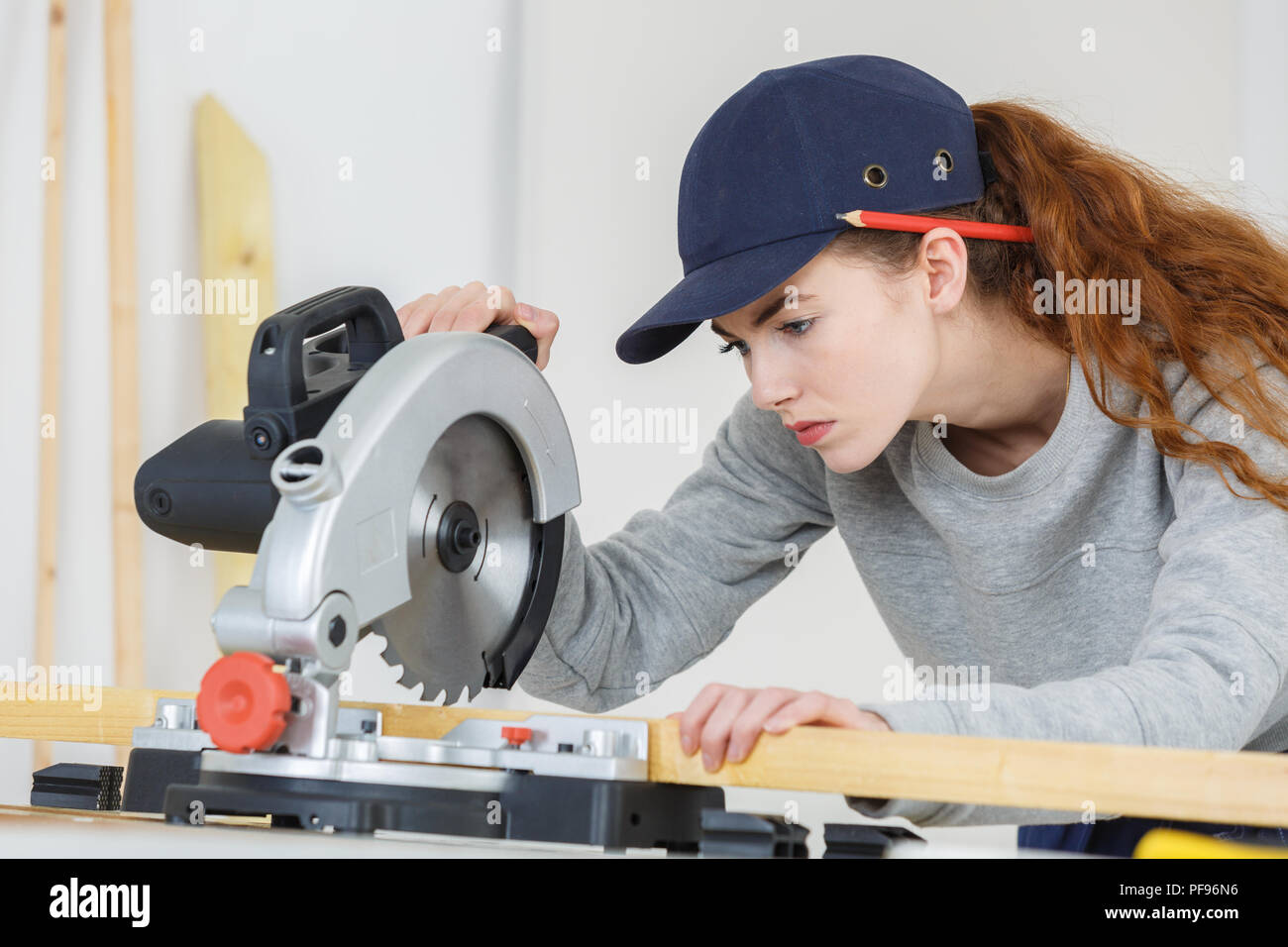 Beautiful female carpenter woodshop hi-res stock photography and images ...