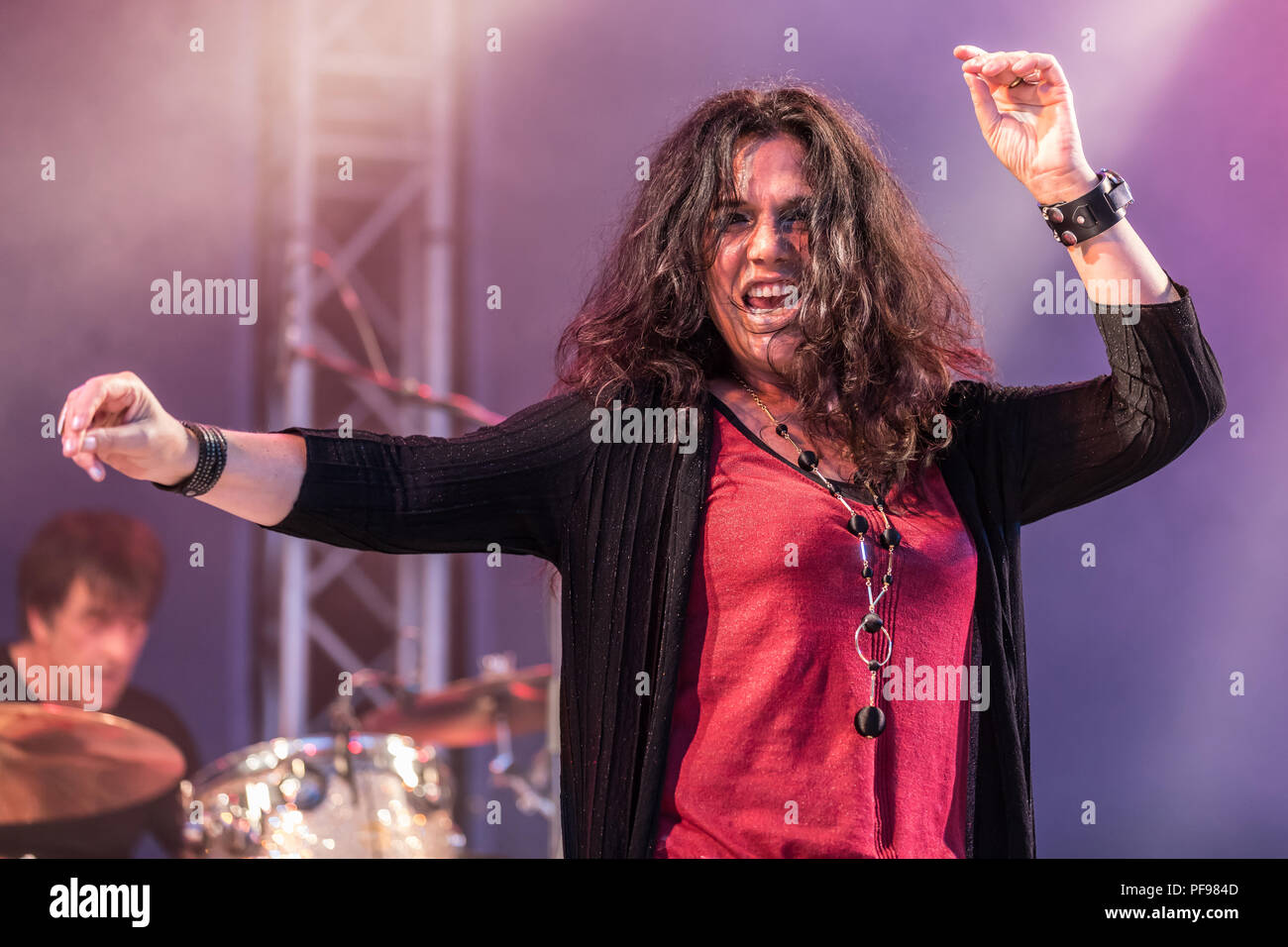 The American blues rock singer and songwriter Sari Schorr live at the ...