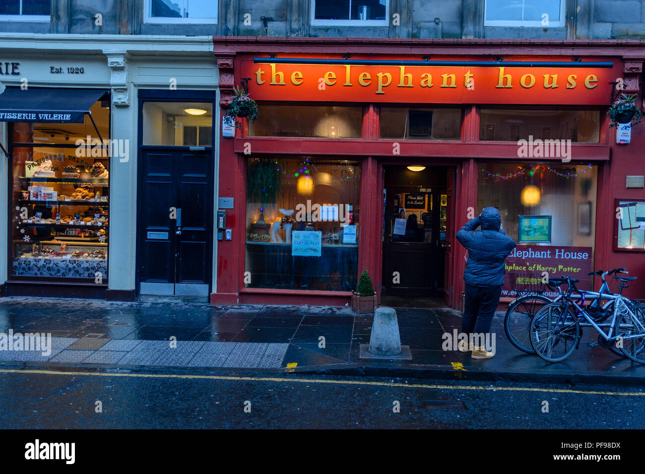 J k rowling edinburgh hi-res stock photography and images - Alamy