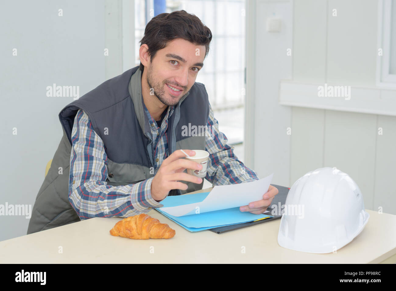 Pause project hi-res stock photography and images - Alamy