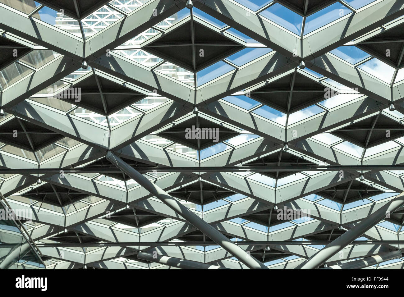 Roof detail of The Hague Central Station, Den Haag Centraal, South ...