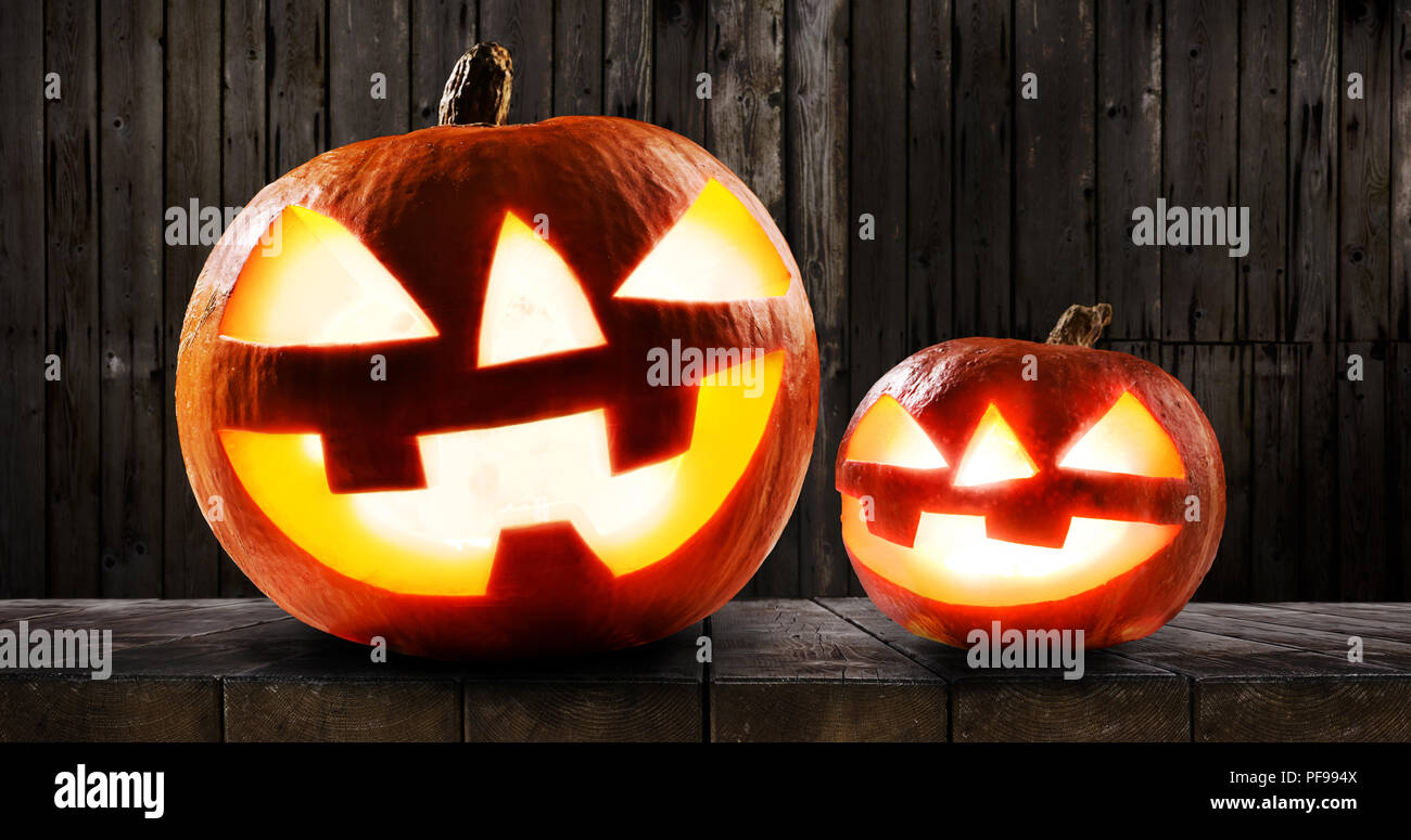 Halloween glowing pumpkins Stock Photo - Alamy