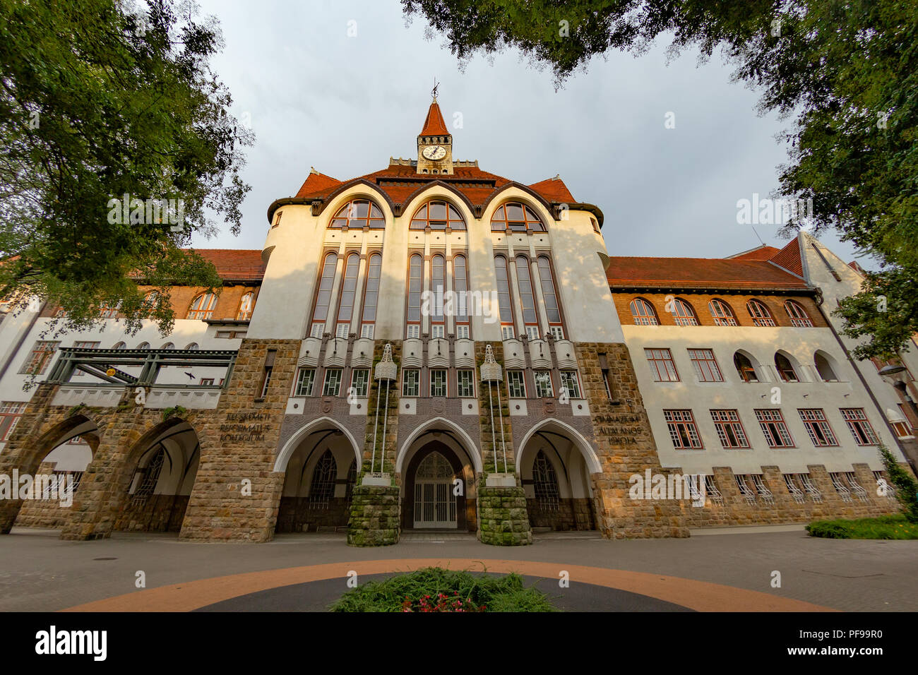 Secession style hi-res stock photography and images - Alamy