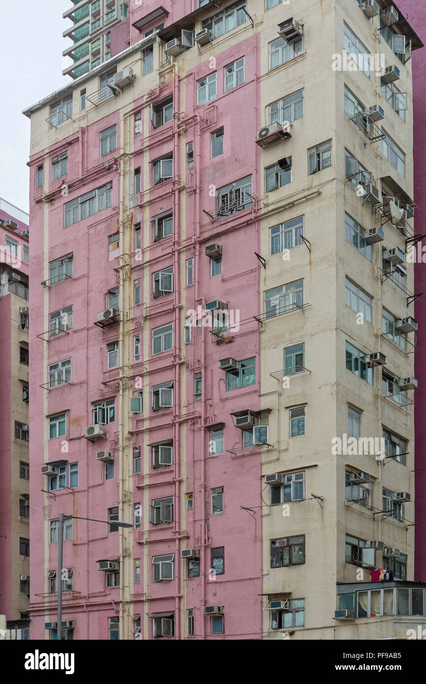 Pink residential building hi-res stock photography and images - Alamy