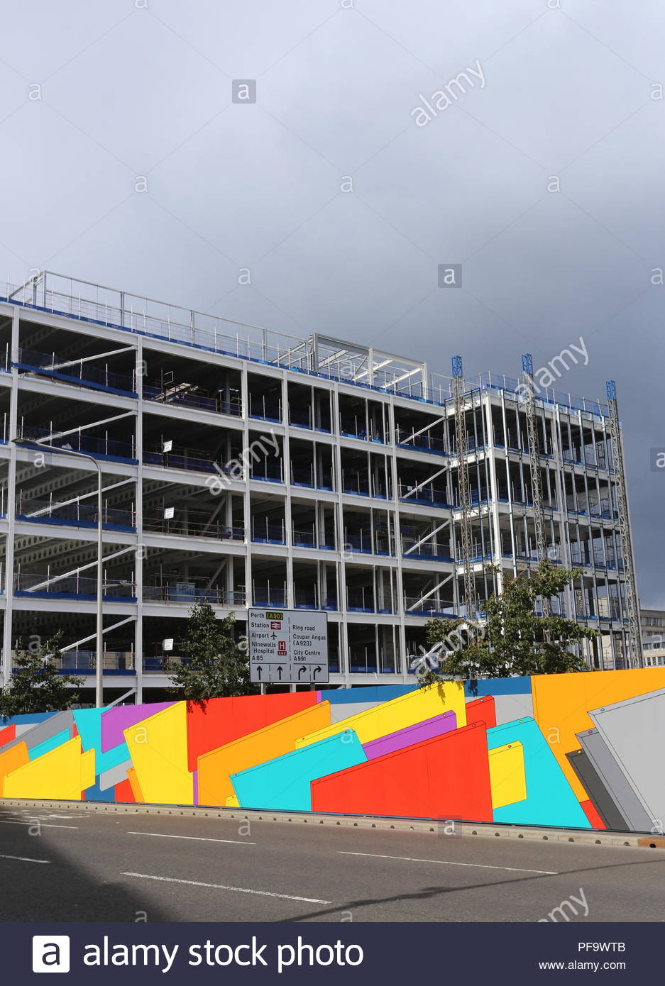 Construction Site Hoarding Stock Photos & Construction Site Hoarding ...