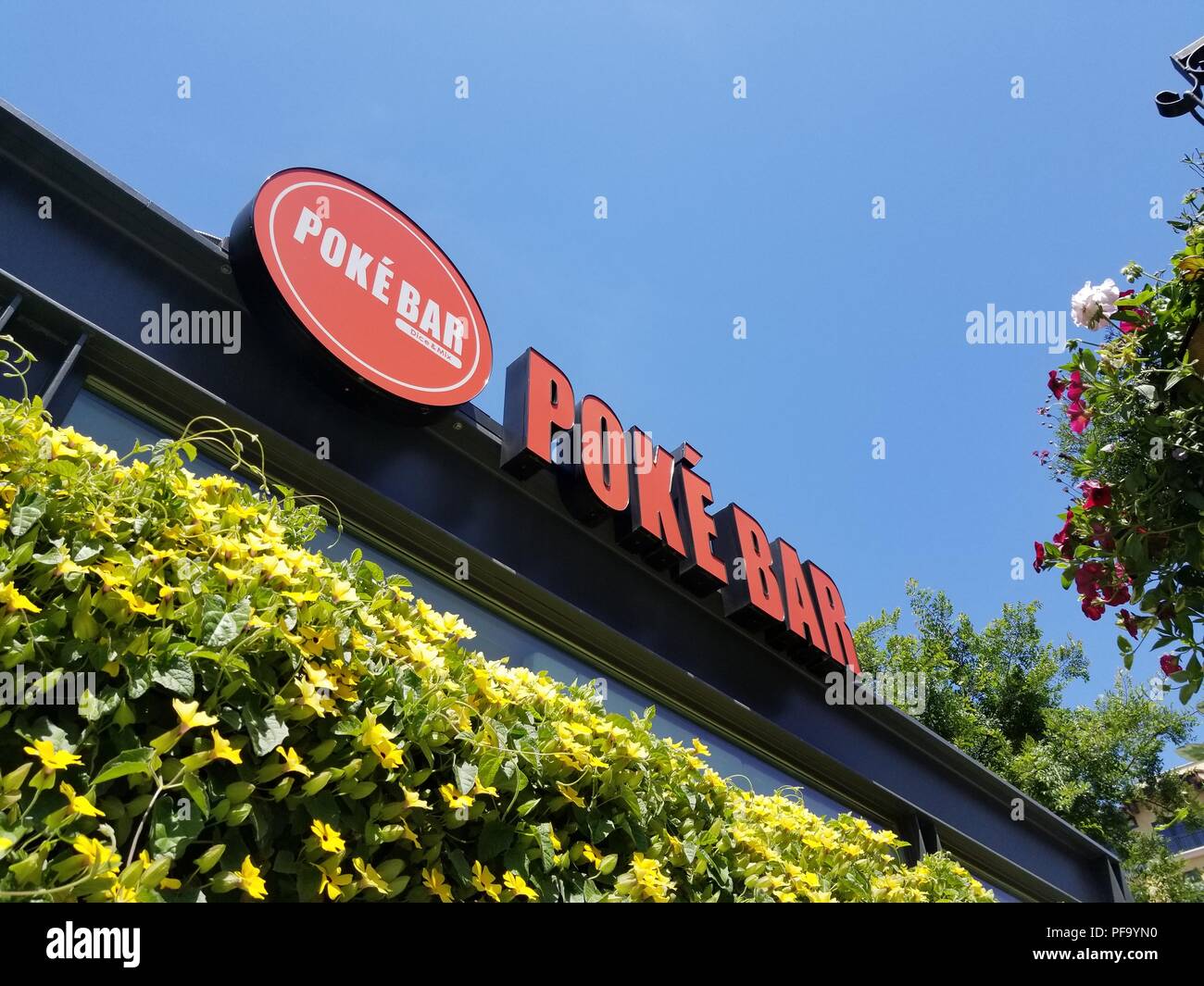 2000s bar sign hi-res stock photography and images - Alamy