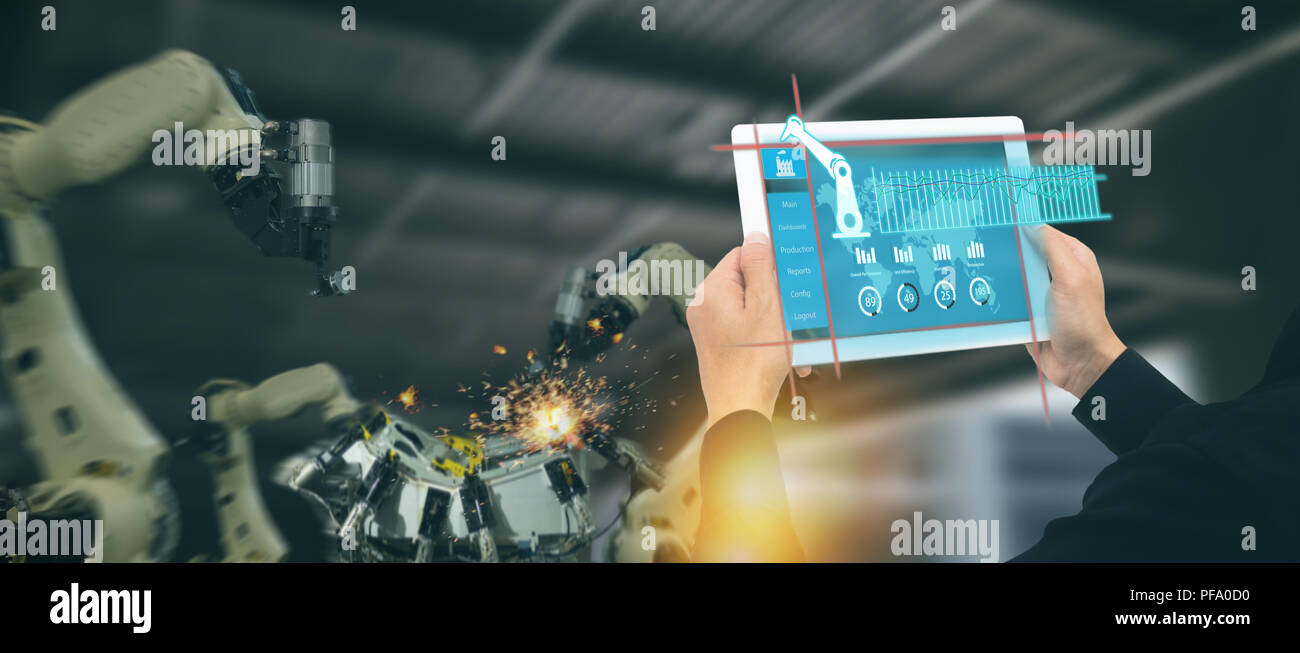 Iot Industry 40 Conceptindustrial Engineer Using Software Augmented Virtual Reality In